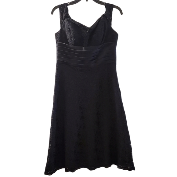 White House Black Market | Dresses | Salewhite House Black Market Black Lace Cocktail Dress 8 ...